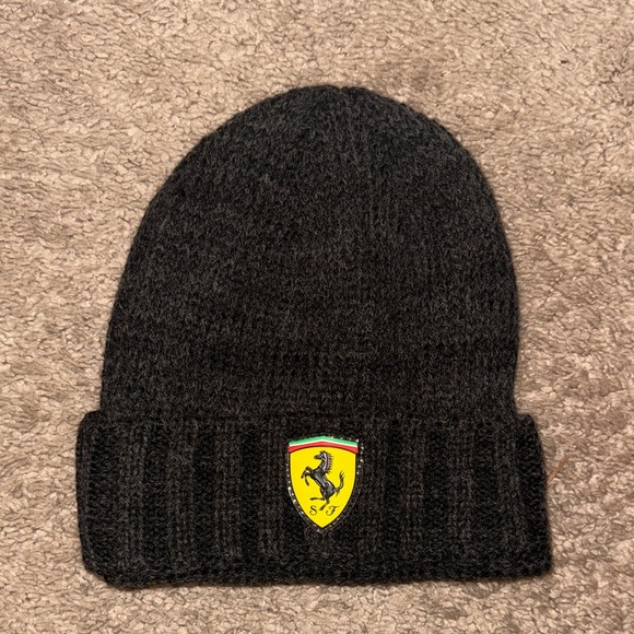 Ferrari | Accessories | Nwot Scuderia Ferrari Black Knit Hat With ...